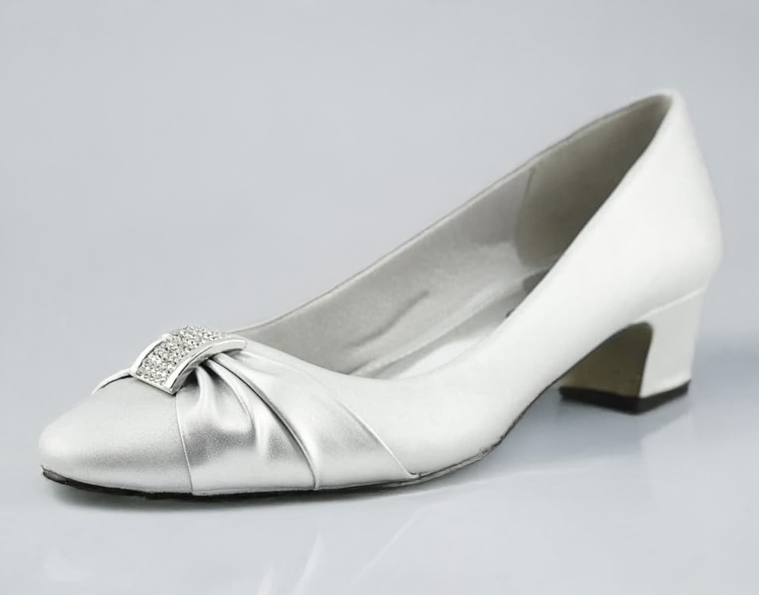 Easy Street Shoes – Shoes that actually fit.